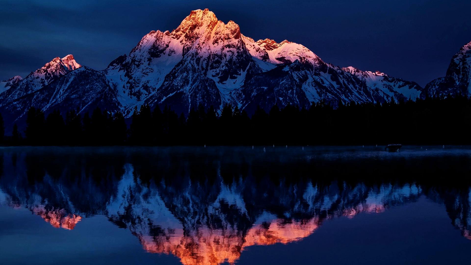 Sunset Over Mountains Live Wallpaper