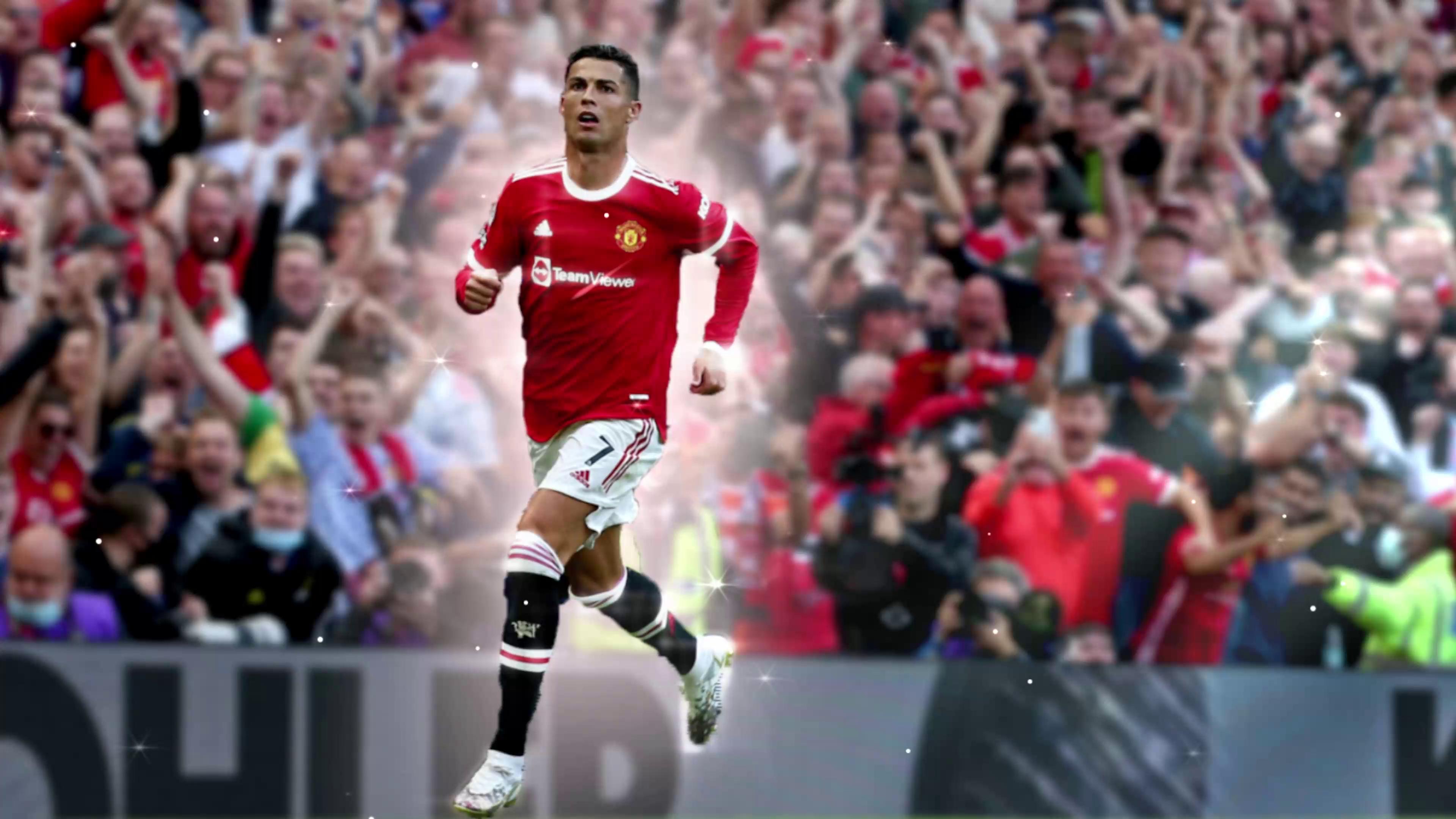 Ronaldo on the Field Live Wallpaper