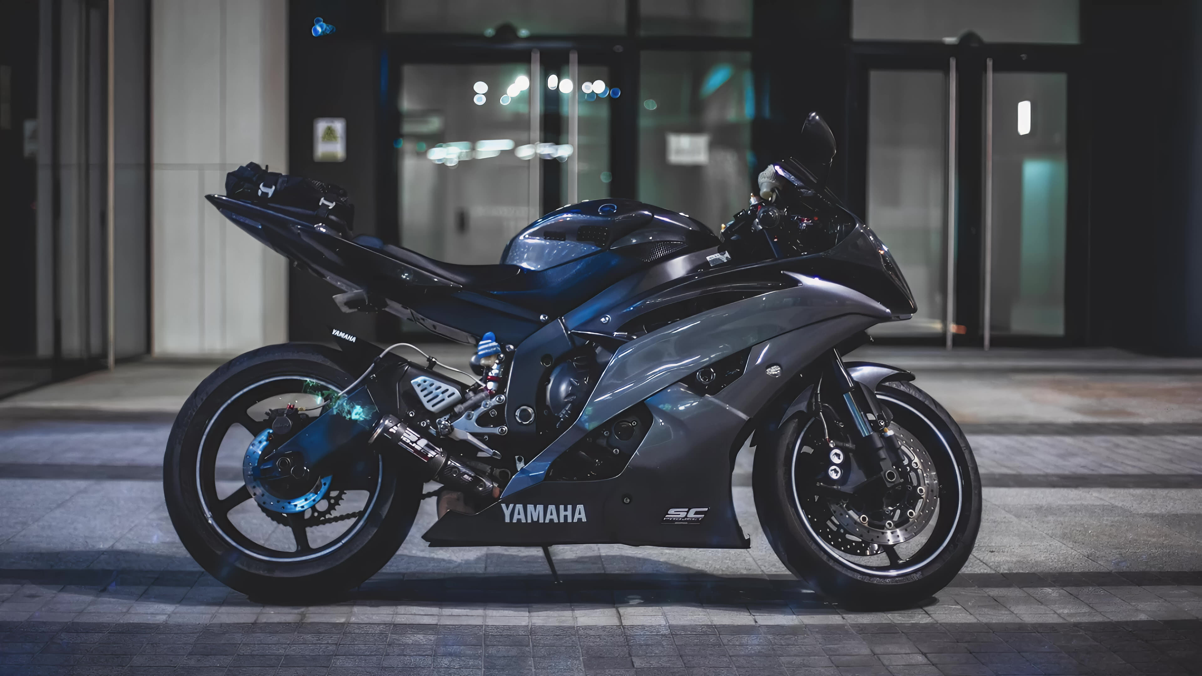 Yamaha YZF-R6 Live Wallpaper